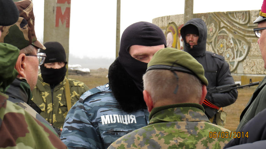 Photo story: Attempt to visit Crimea aborted at Armyansk crossing ...